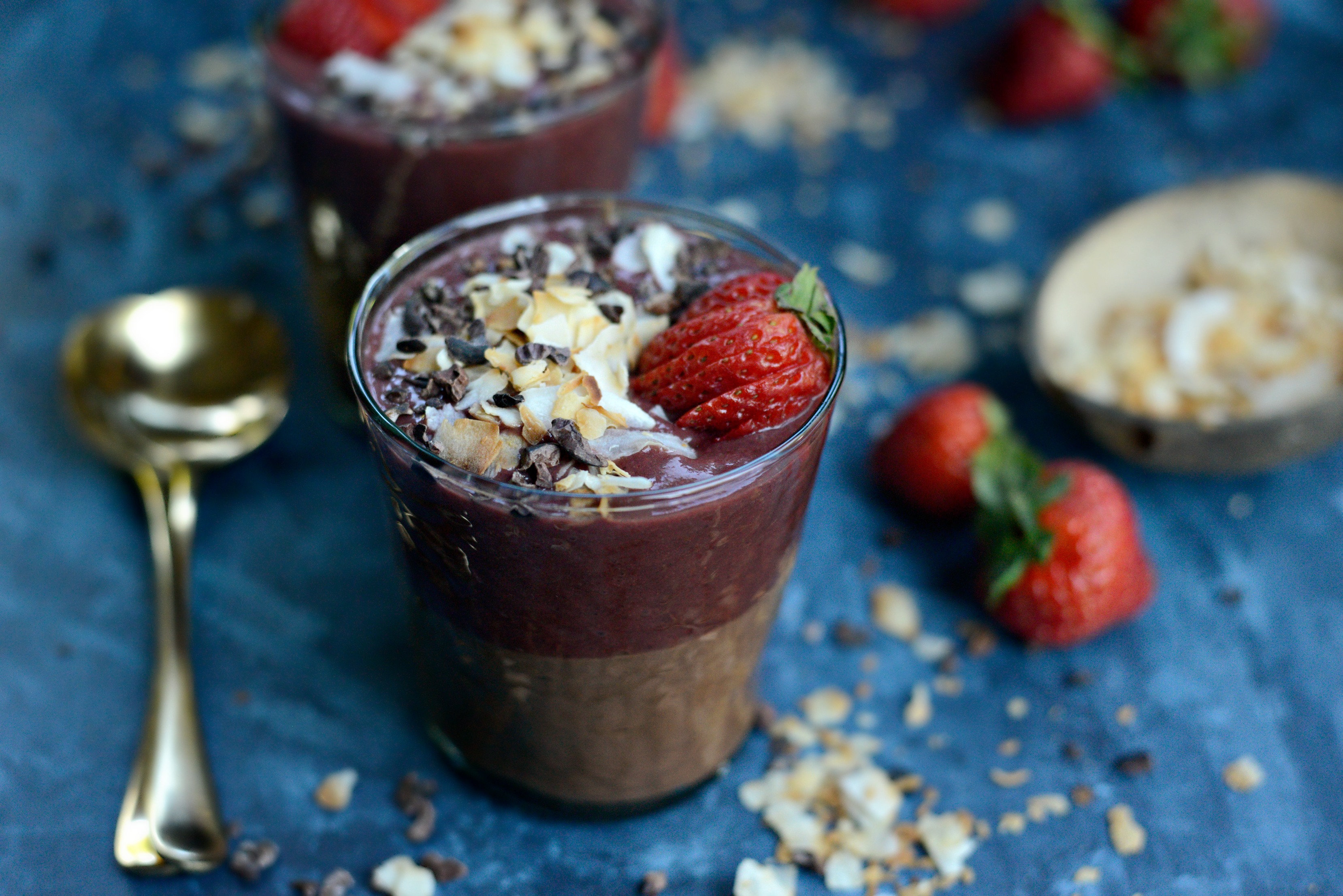 Strawberry Açaí Smoothie and Chocolate Chia Pudding Cups - Simply Scratch