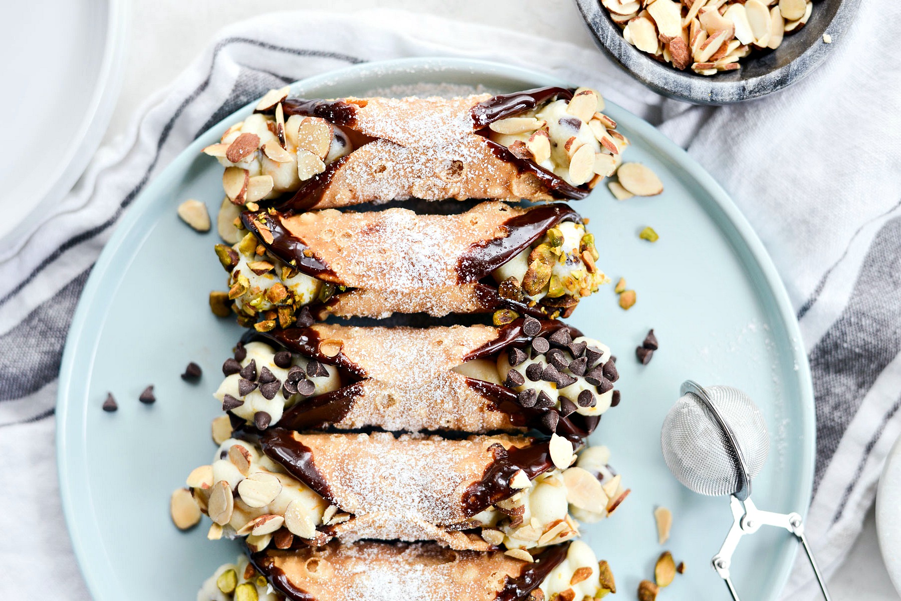 Easy Homemade Cannolis - Simply Scratch