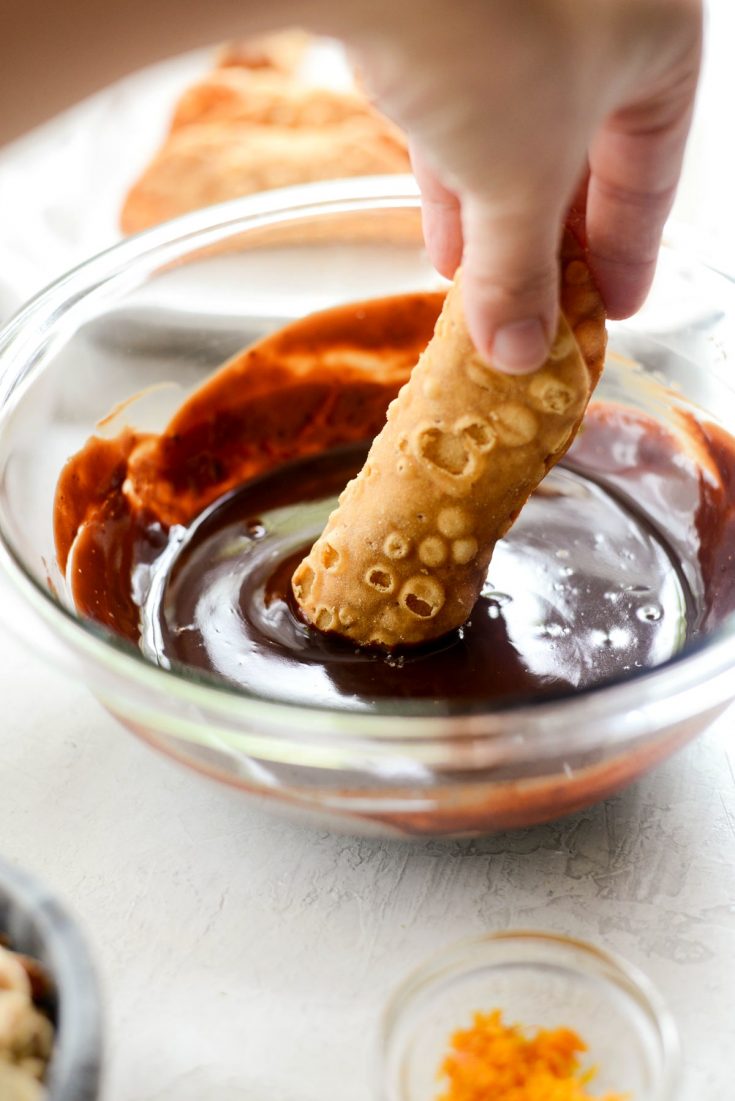 Easy Homemade Cannolis - Simply Scratch