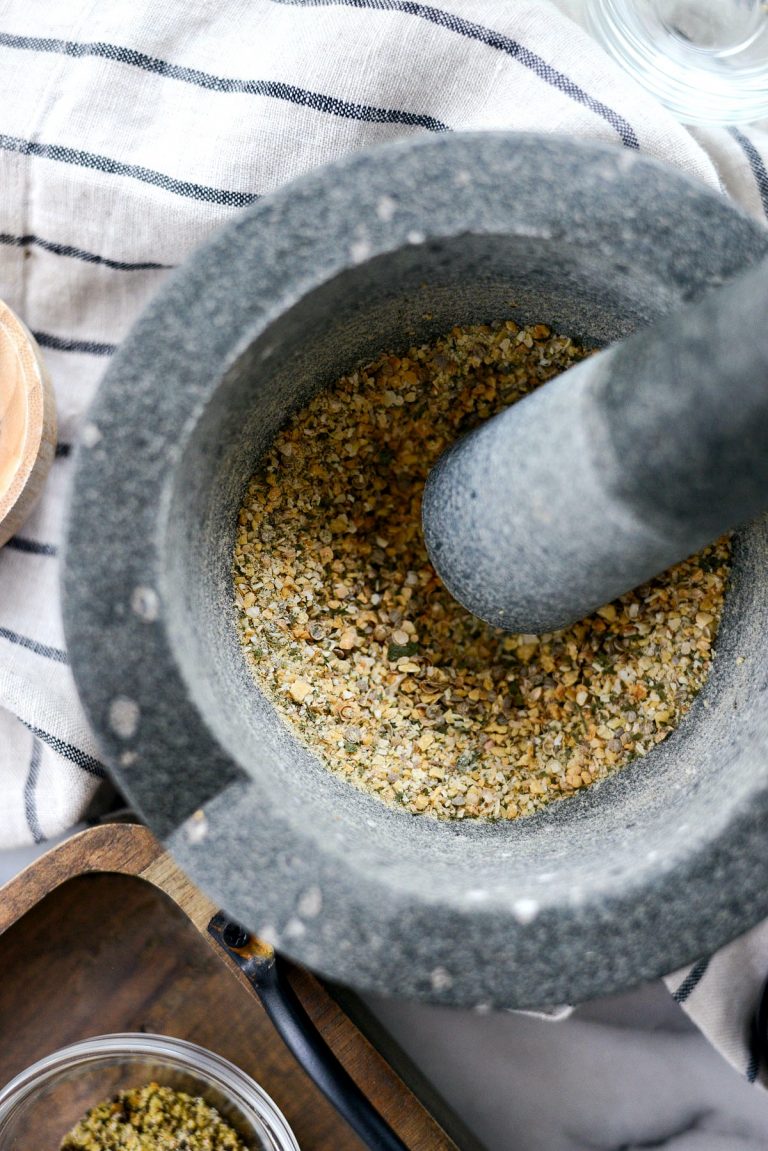 Homemade Montreal Chicken Seasoning Recipe - Simply Scratch
