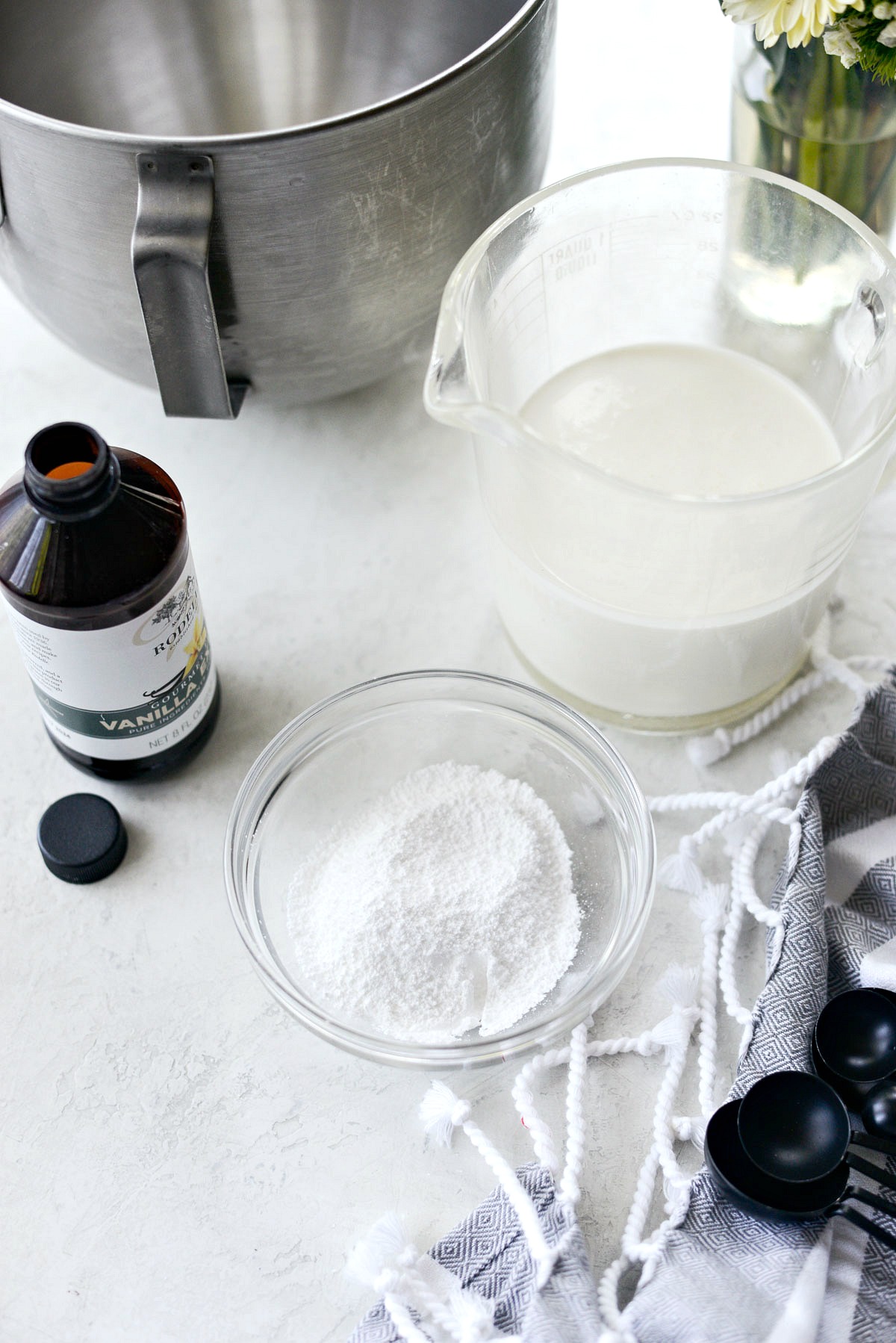 Homemade Whipped Cream Recipe - Simply Scratch