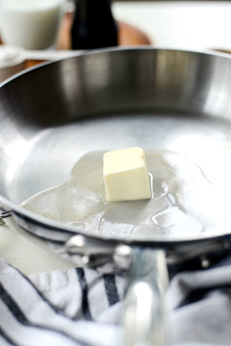 Classic Béchamel Sauce Recipe (White Sauce) - Simply Scratch