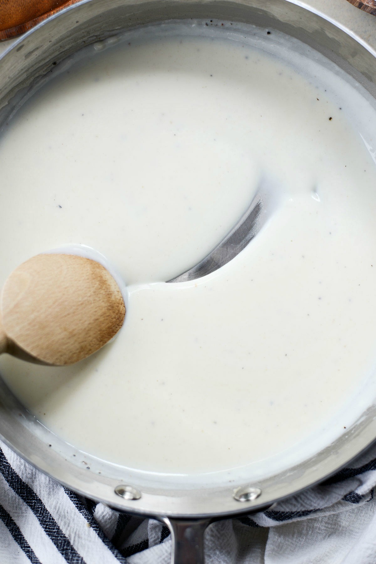 Classic Béchamel Sauce Recipe (White Sauce) - Simply Scratch