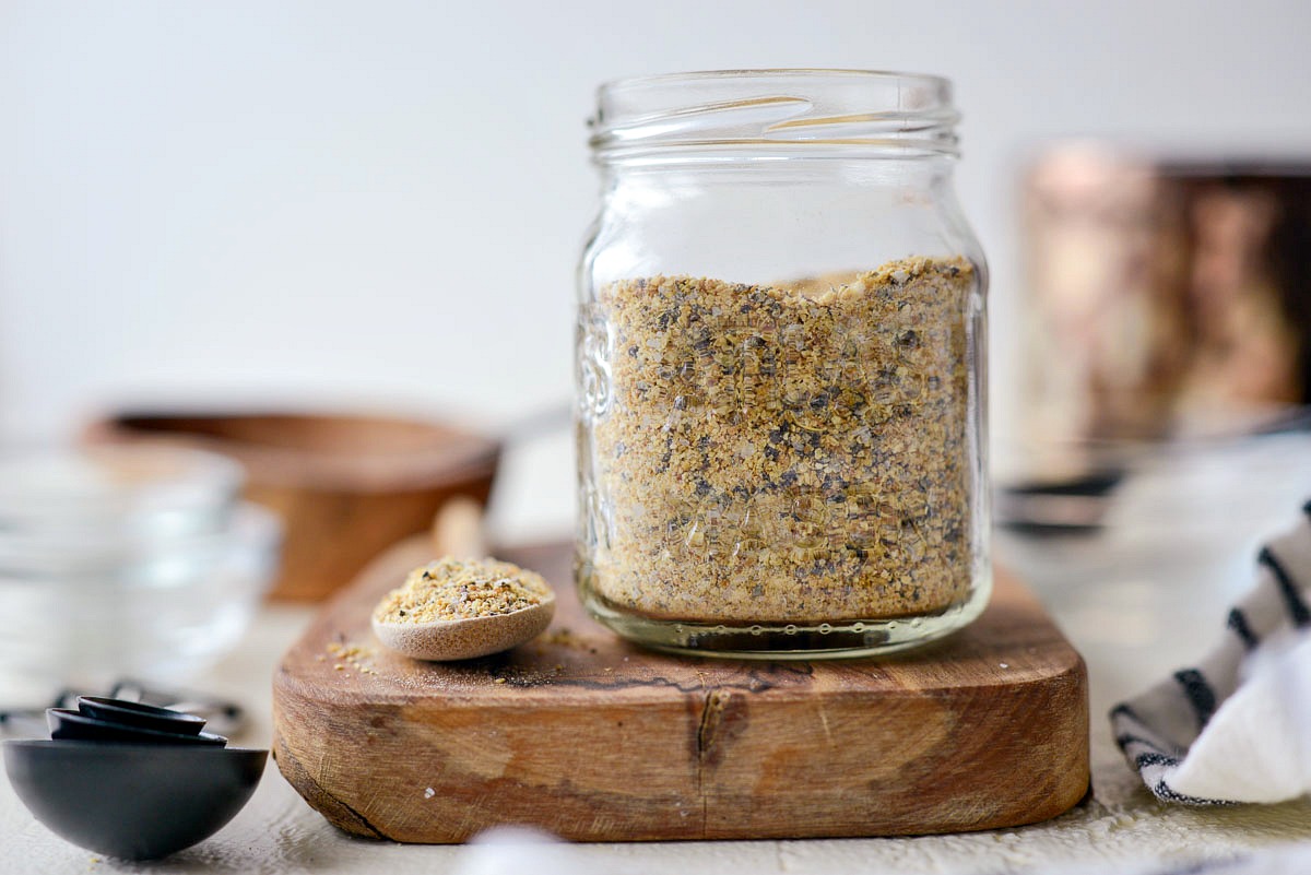 Homemade Lemon Pepper Seasoning - Simply Scratch