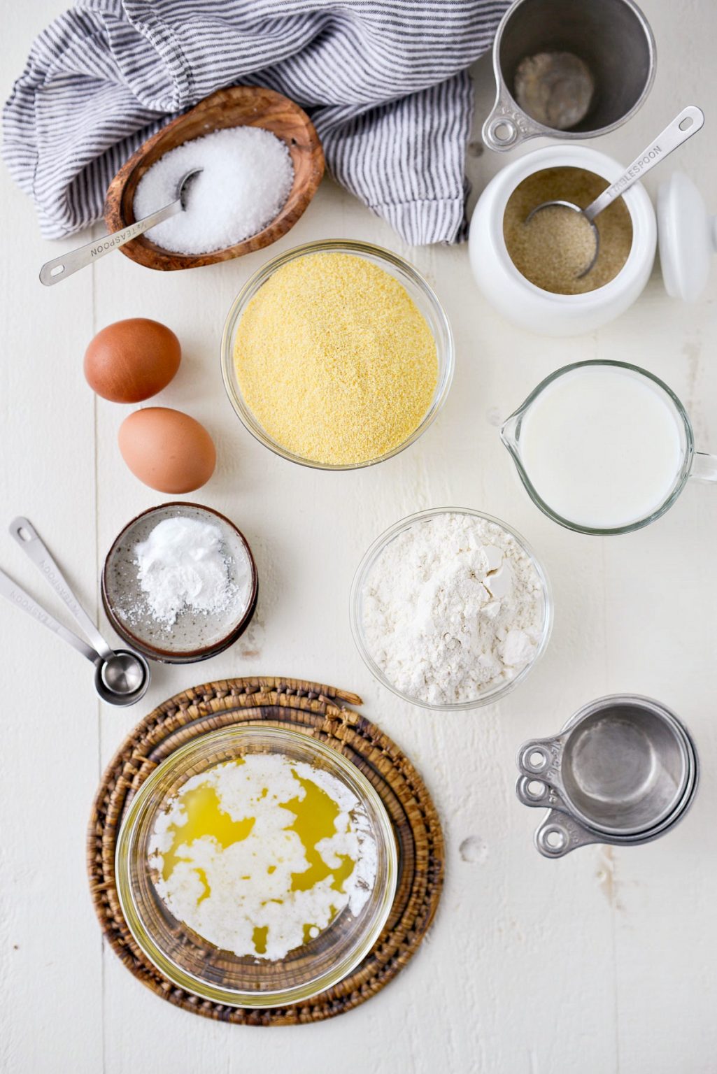 Your Basic Cornbread Recipe - Simply Scratch