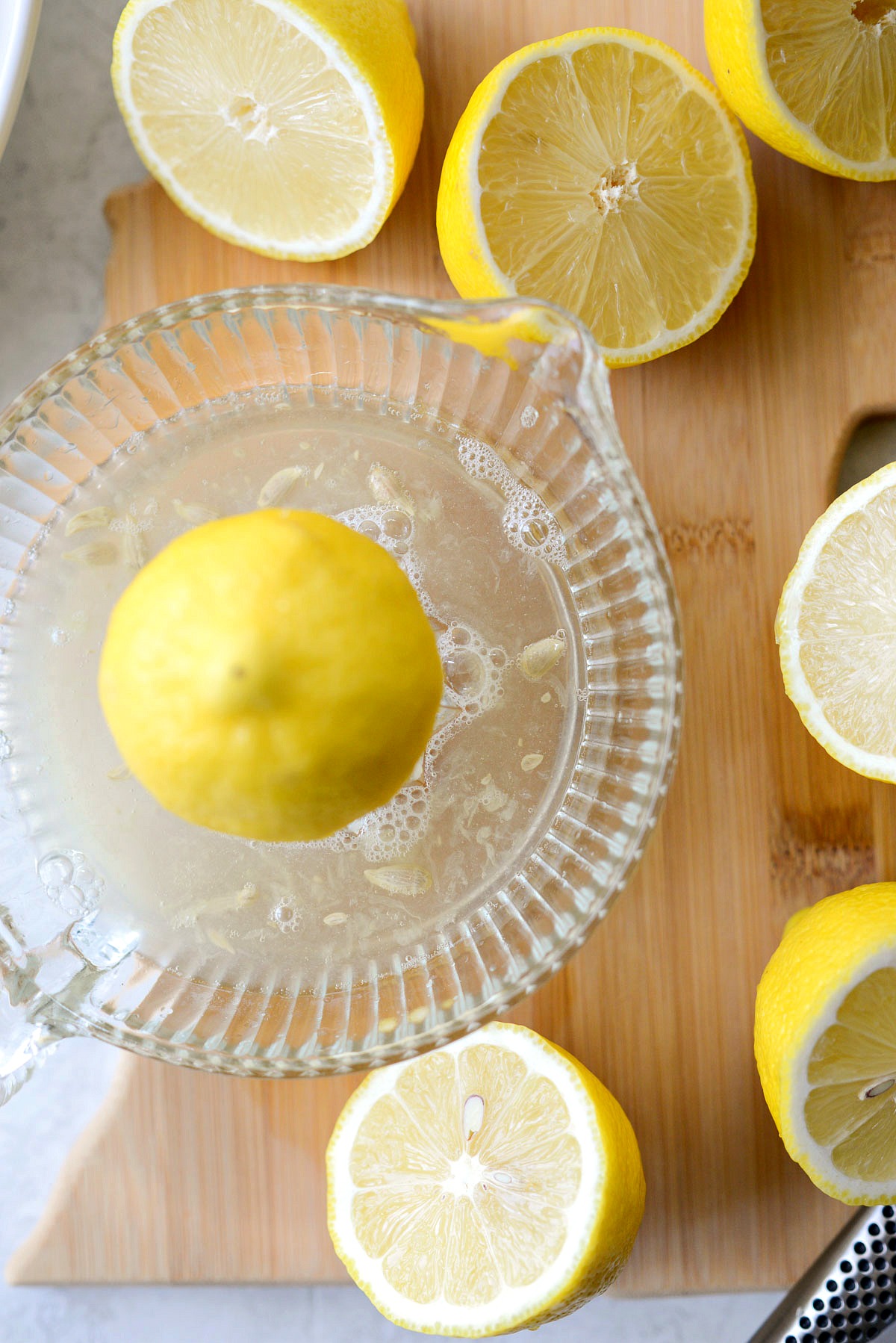 Old Fashioned Lemonade - Simply Scratch