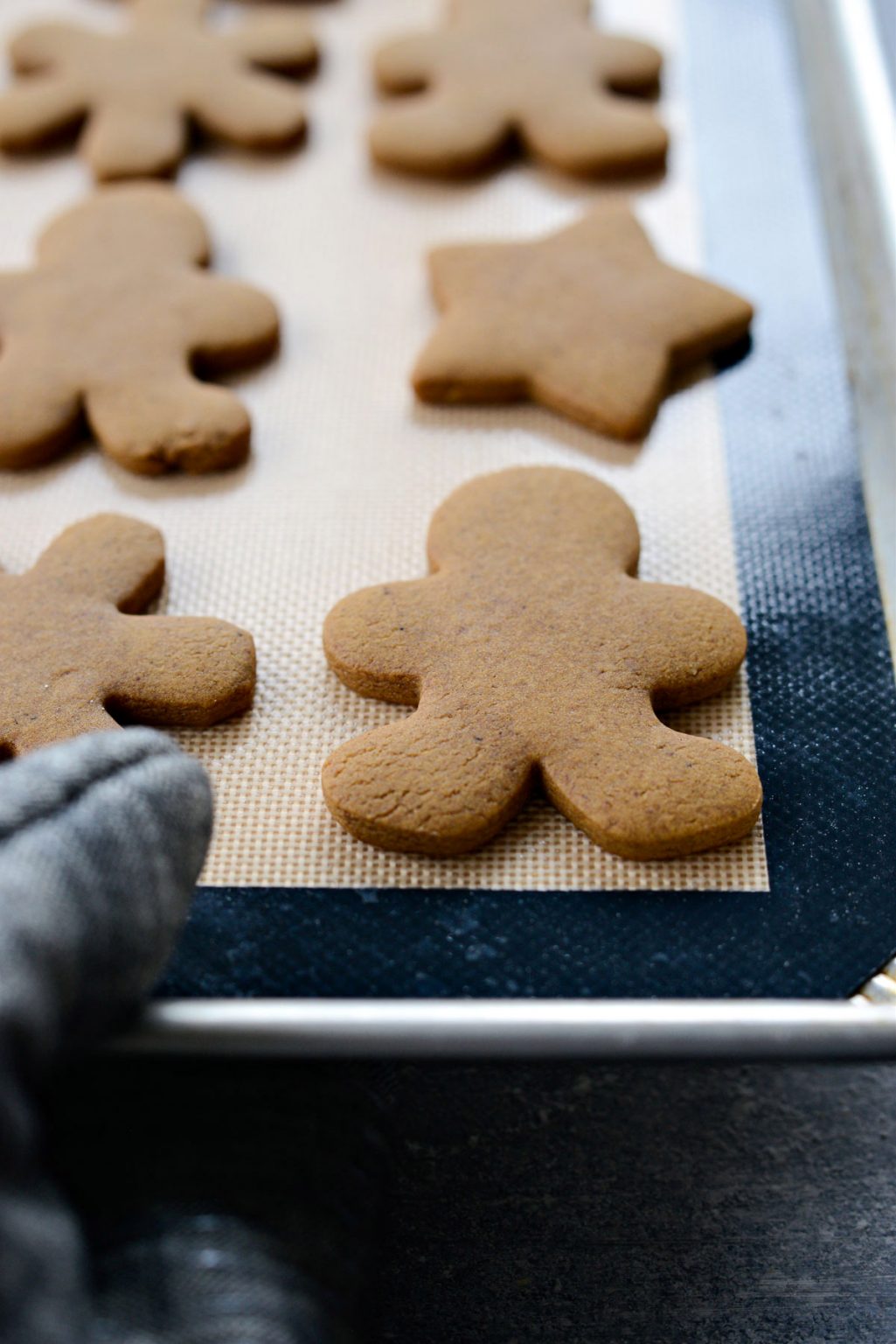 Super Soft Gingerbread Cookies - Simply Scratch