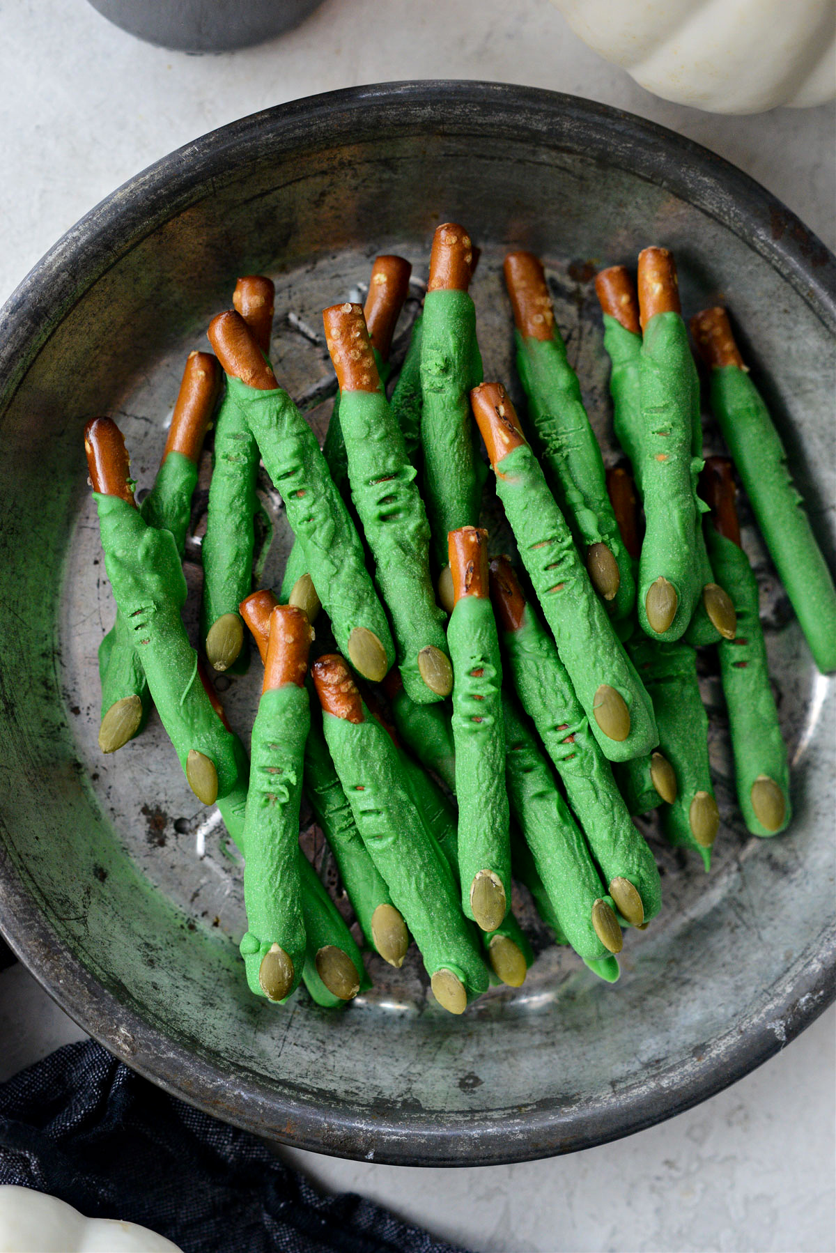 Witch Fingers - Simply Scratch