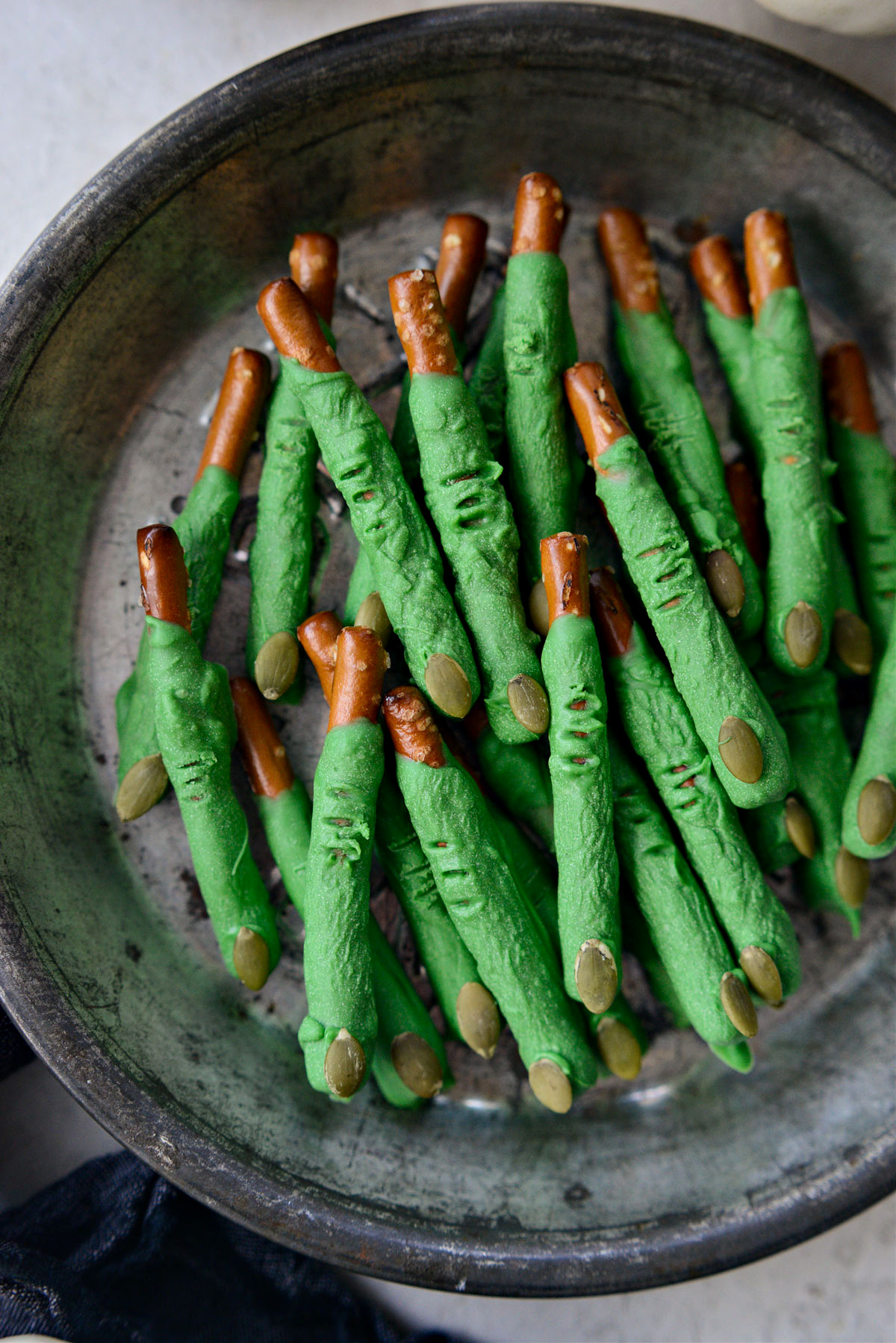 Witch Fingers - Simply Scratch