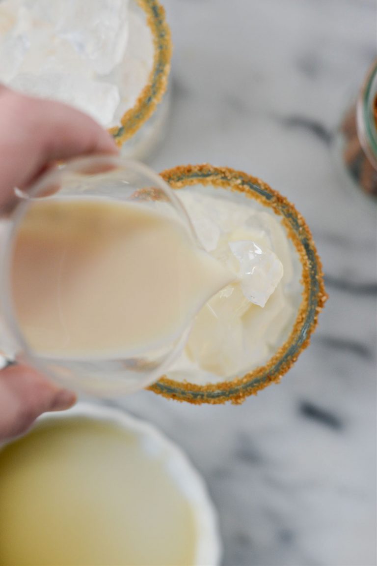 Cinnamon White Russian - Simply Scratch