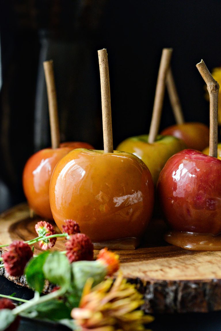 Easy Homemade Caramel Apples - Simply Scratch