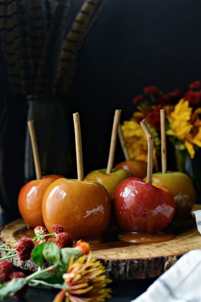 Easy Homemade Caramel Apples - Simply Scratch