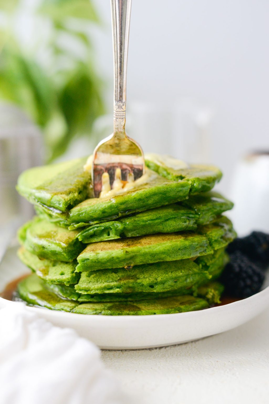 Green Pancakes (All-Natural!) - Simply Scratch